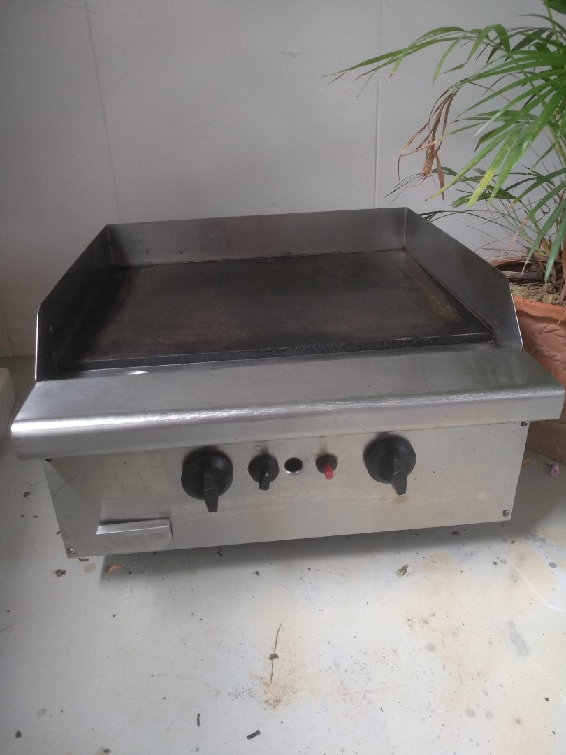 Tabletop LPG gas hot plate griddle, Everything Else on Carousell
