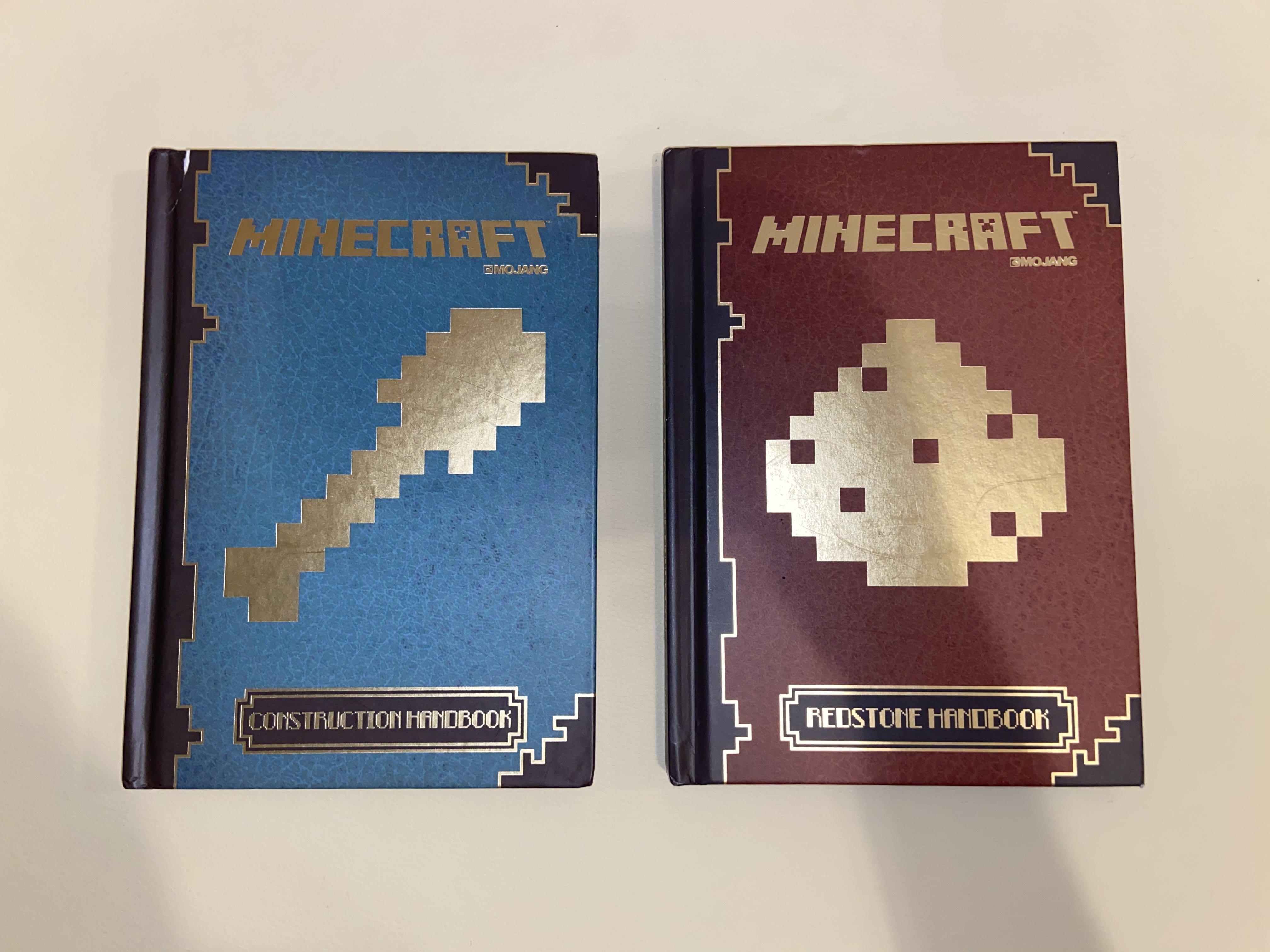 Minecraft handbook , 興趣及遊戲, 書本 & 文具, 小說 & 故事書 - Carousell
