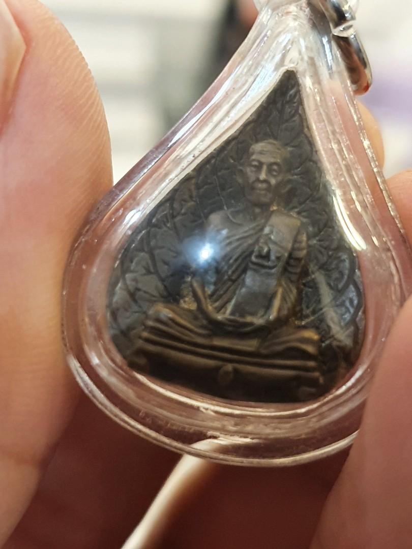 Lp toh: Roob muean luang pu pim bai pho, Hobbies & Toys, Memorabilia ...