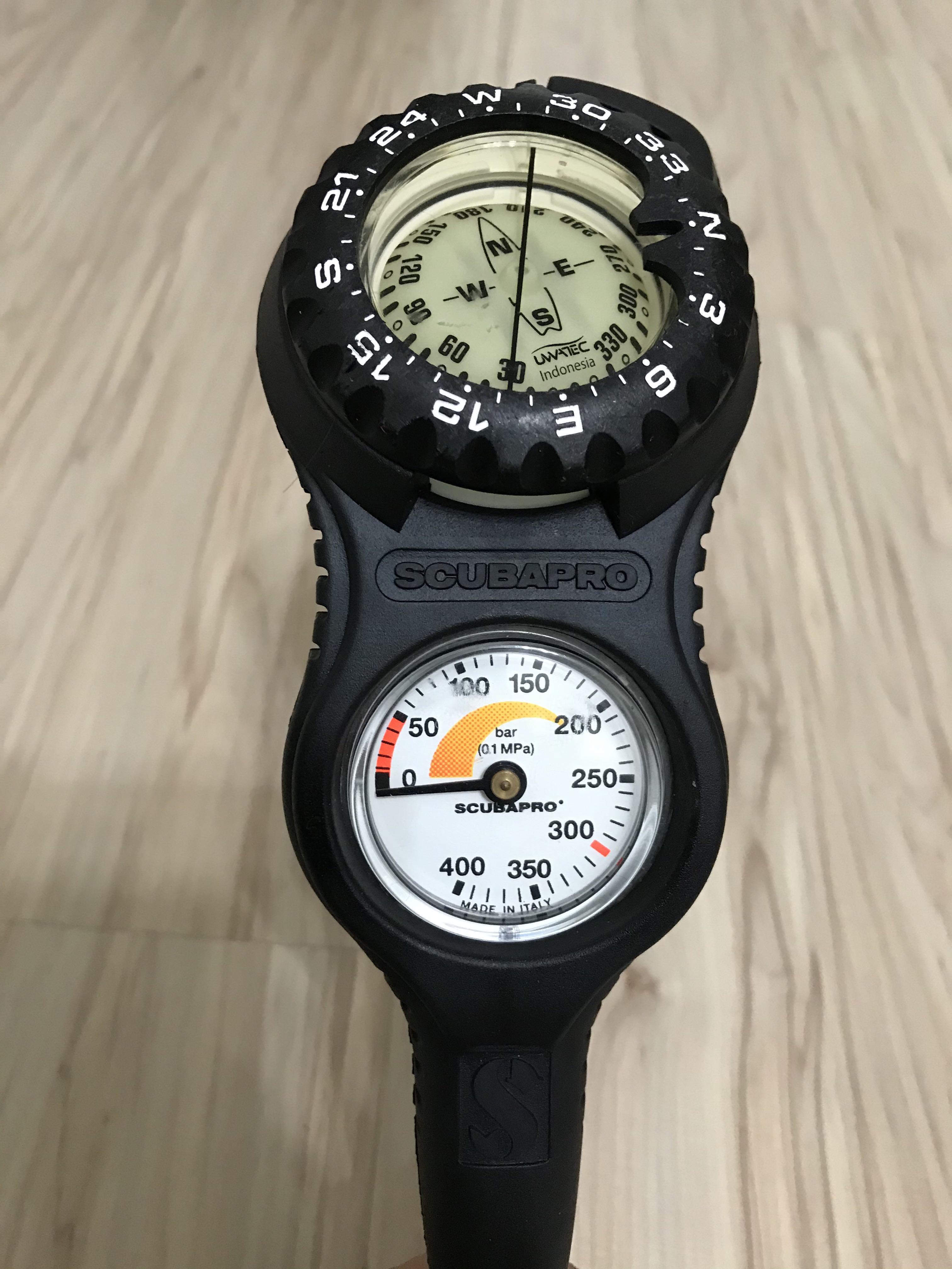 SCUBAPRO MK25 一級頭 S600 二級頭 R295 備二 二用錶 9成新 1年保固 潛水調節器, 體育器材, 健身用品, 舉重和 ...