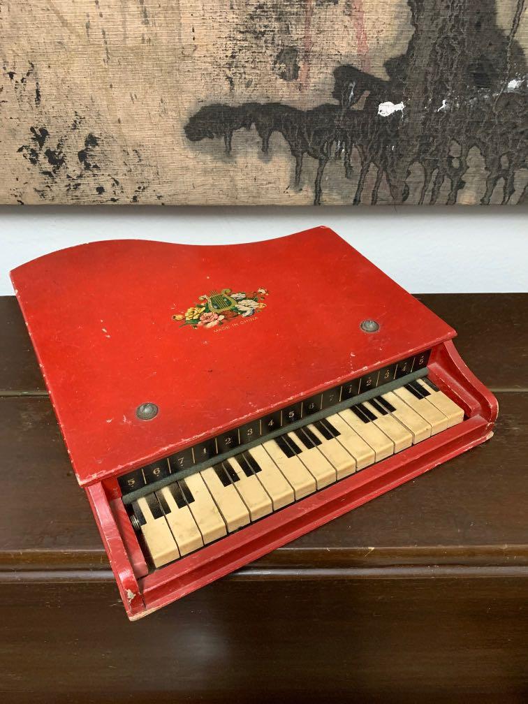 Toy Piano (Rare), Hobbies & Toys, Collectibles & Memorabilia, Vintage ...