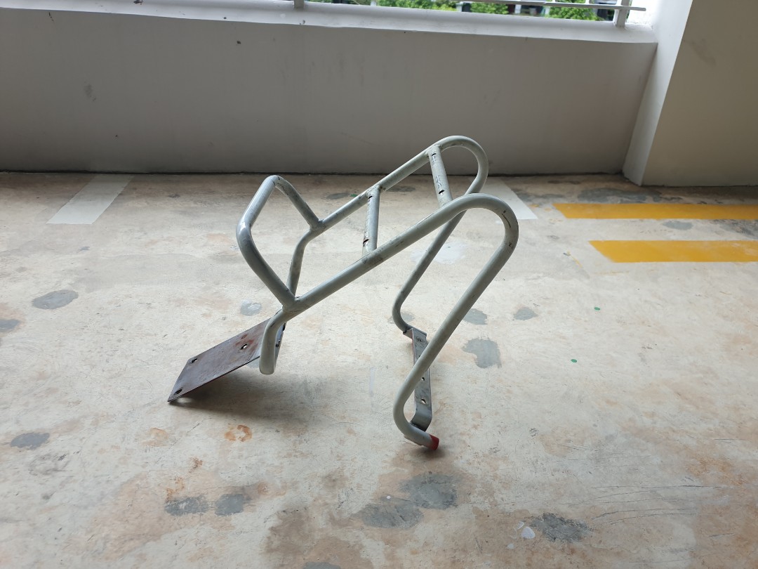 Vespa rear rack, Motorcycles, Motorcycle Accessories on Carousell