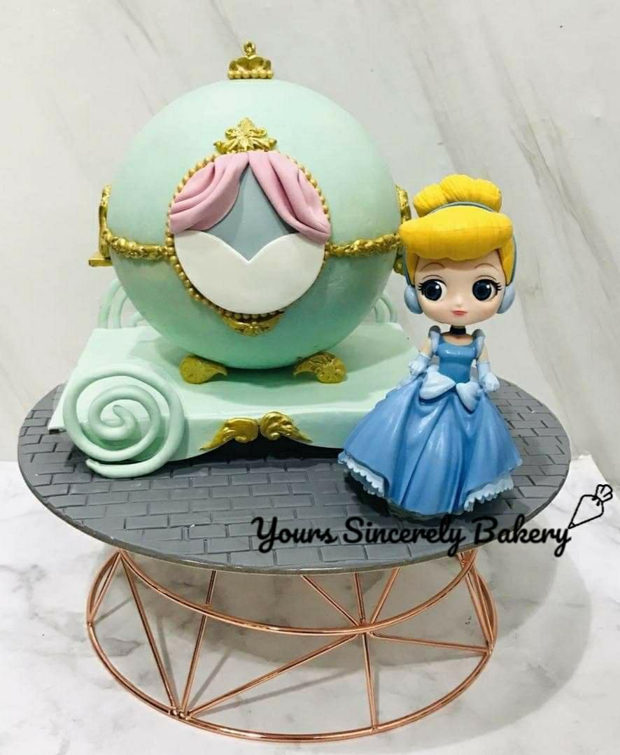 Cinderella Carriage Pinata Cake, Food & Drinks, Homemade Bakes on Carousell