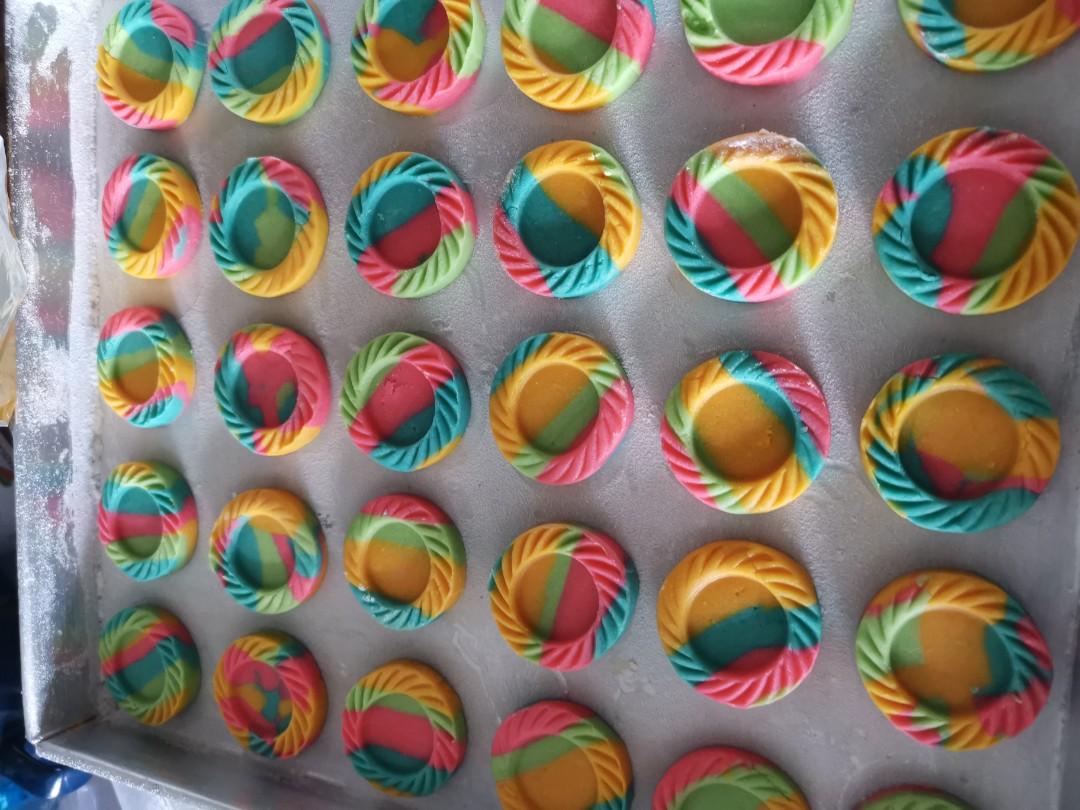 Rainbow nutella tart, Food & Drinks, Homemade Bakes on Carousell