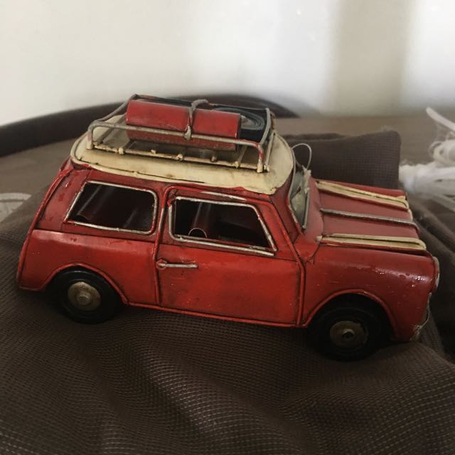 Austin Morris mini car display, Hobbies & Toys, Toys & Games on Carousell