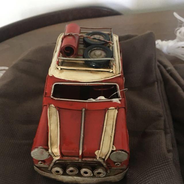 Austin Morris mini car display, Hobbies & Toys, Toys & Games on Carousell