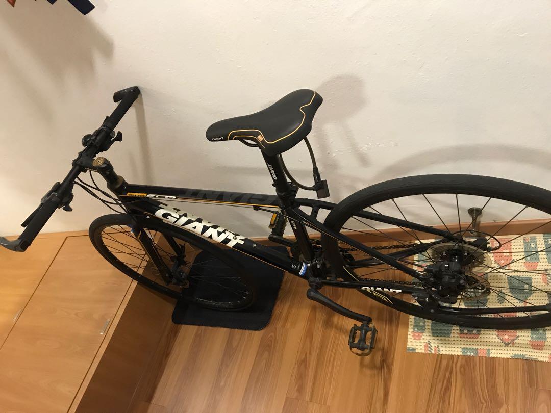 Giant FCR 3100 (flat-bar/hybrid road bike/bicycle), Sports Equipment ...