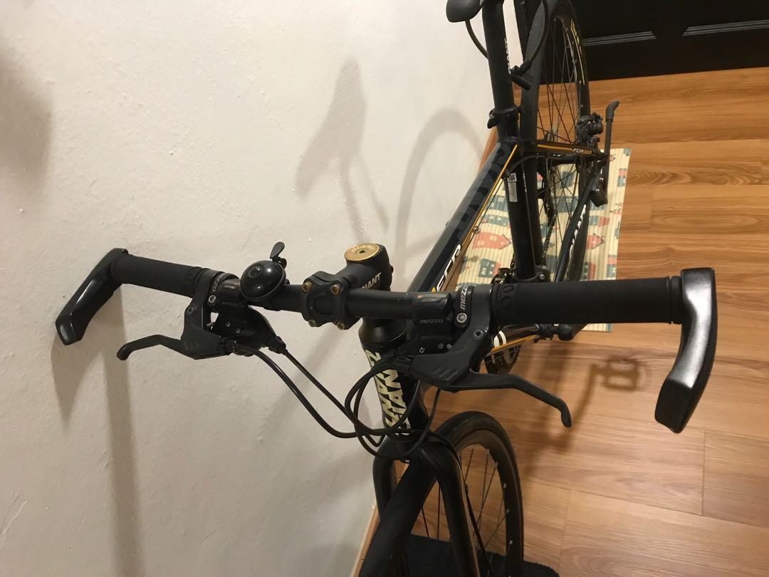 Giant FCR 3100 (flat-bar/hybrid road bike/bicycle), Sports Equipment ...
