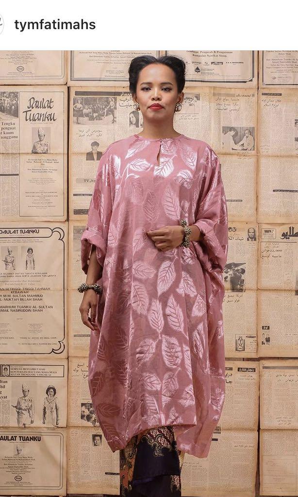 Classic Fatimah Collection Mak Teh, Women's Fashion, Muslimah Fashion ...
