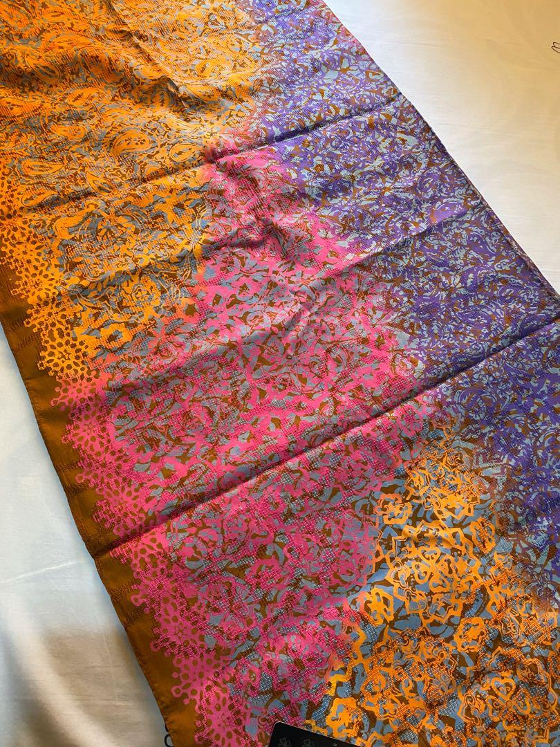 Kain Batik Alleira, Fesyen Wanita, Pakaian Wanita, Lainnya di Carousell