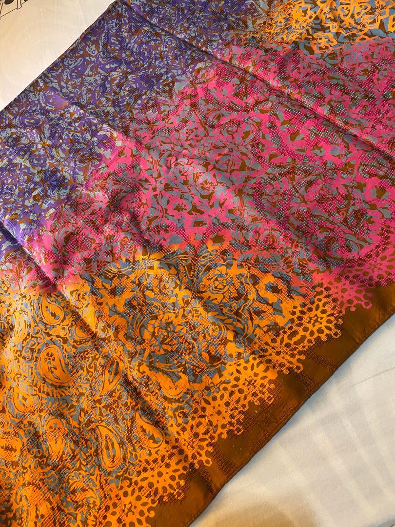 Kain Batik Alleira, Fesyen Wanita, Pakaian Wanita, Lainnya di Carousell