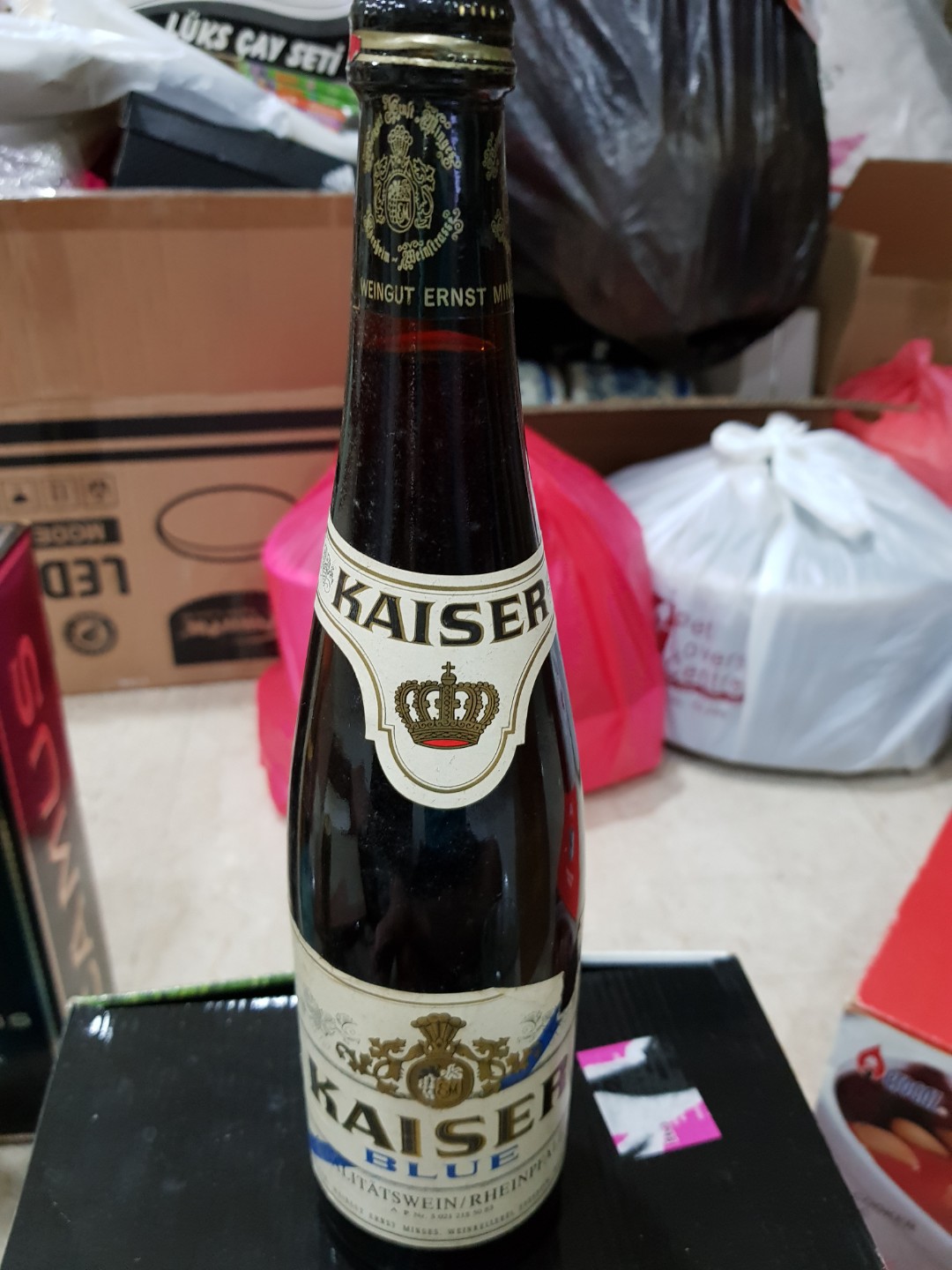 Kaiser wine, Food & Drinks, Alcoholic Beverages on Carousell