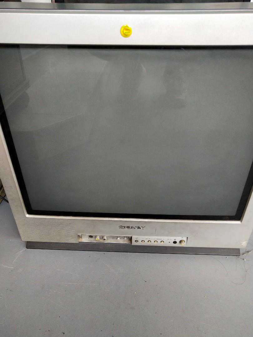 Vintage Sony TV, TV & Home Appliances, TV & Entertainment, TV on Carousell