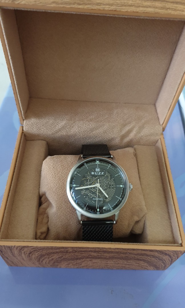 Buzz Automatic watch (black), Mobile Phones & Gadgets, Wearables ...