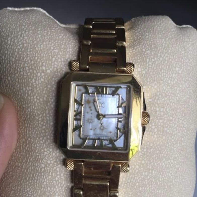 GC Guess gold bracelet watch with diamonds and mother of pearl, Women's ...