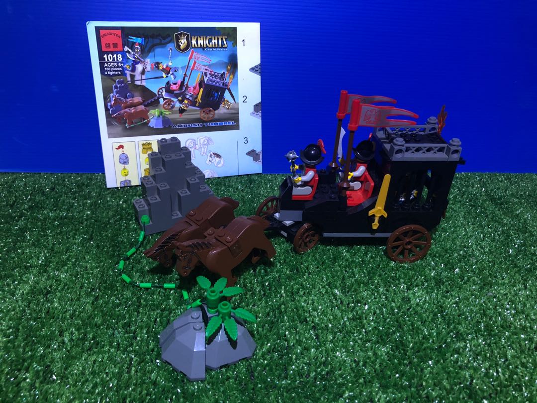 LEGO knights castle series code:1018, Hobbies & Toys, Toys & Games on ...