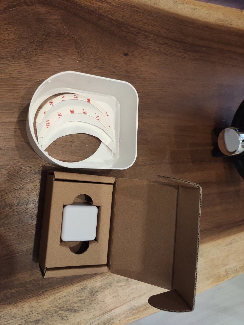 Candyhouse sesame smart lock cover and wifi access point, Mobile Phones ...