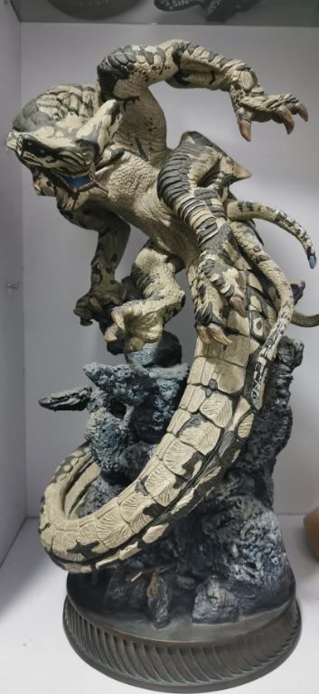 Complete Set of 4 Pacific Rim Sideshow SS Collectibles Statues, Hobbies ...