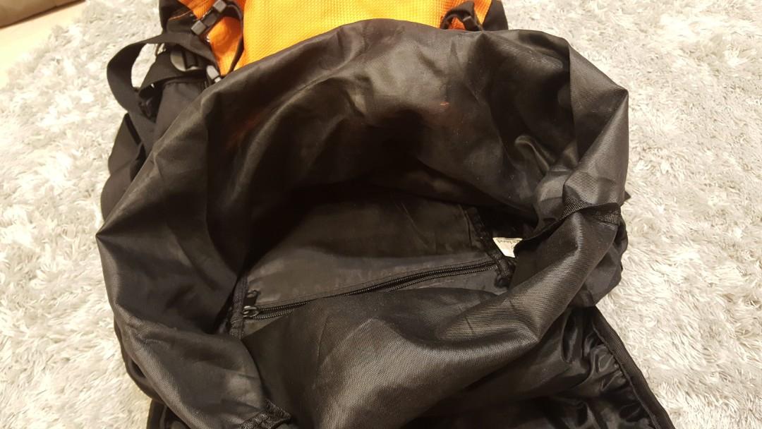 Leaveland 55L Hiking Travelling Backpack 行山旅行男女背囊/背包, 男裝, 袋, 背包 - Carousell