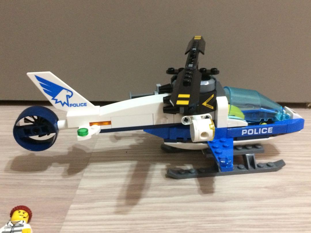 Lego City 60207 Sky Police Drone Chase, Hobbies & Toys, Toys & Games on ...