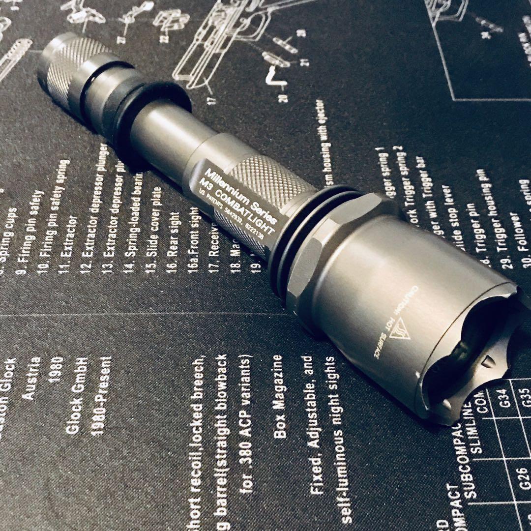 停產罕有絕版經典Surefire Millennium Series M3 Combat Light 已改用Custom LED module 和McClicky 尾掣, 手提電話, 電話及 ...