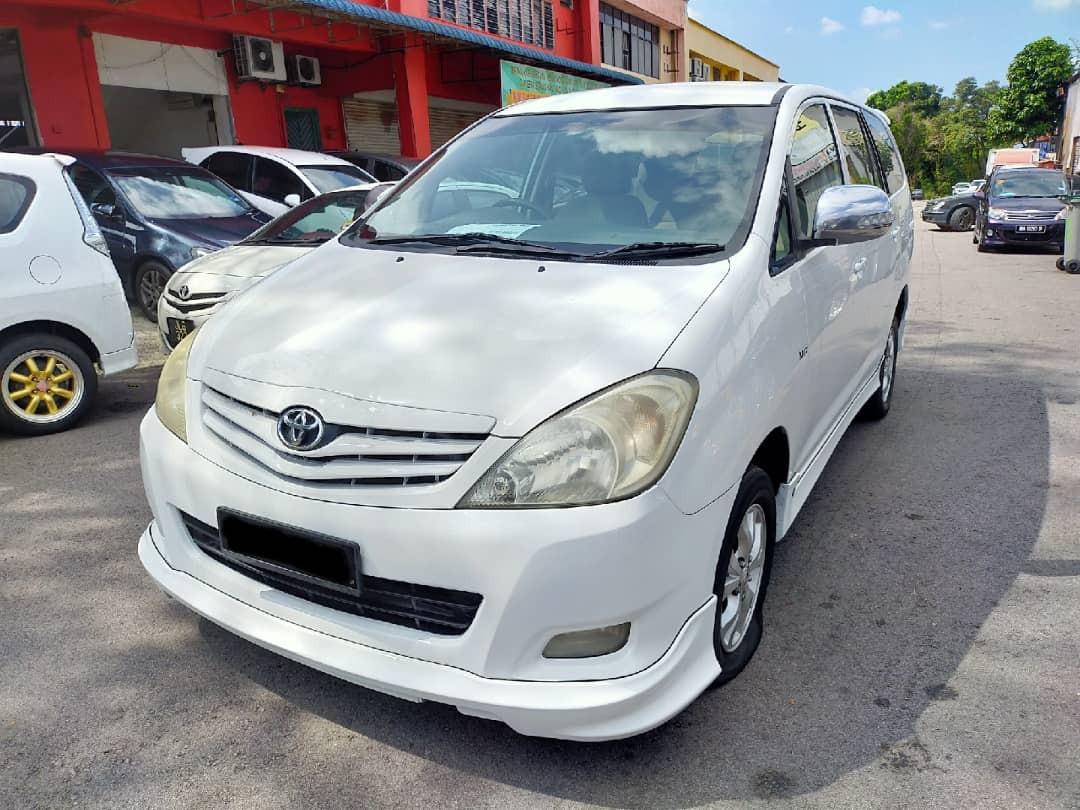 TOYOTA INNOVA 2.0AT E SPEC, Cars, Cars for Sale on Carousell