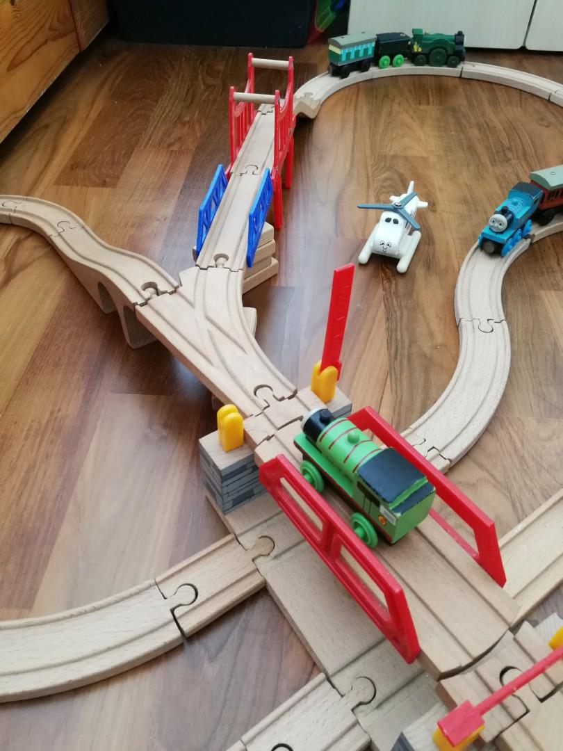 Wooden Train Set, Thomas & friends Train set, track set, railway track ...