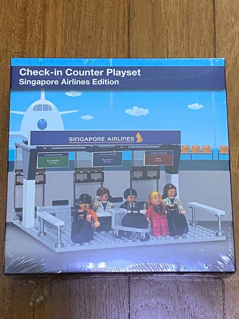 Check-in counter playset, Hobbies & Toys, Toys & Games on Carousell