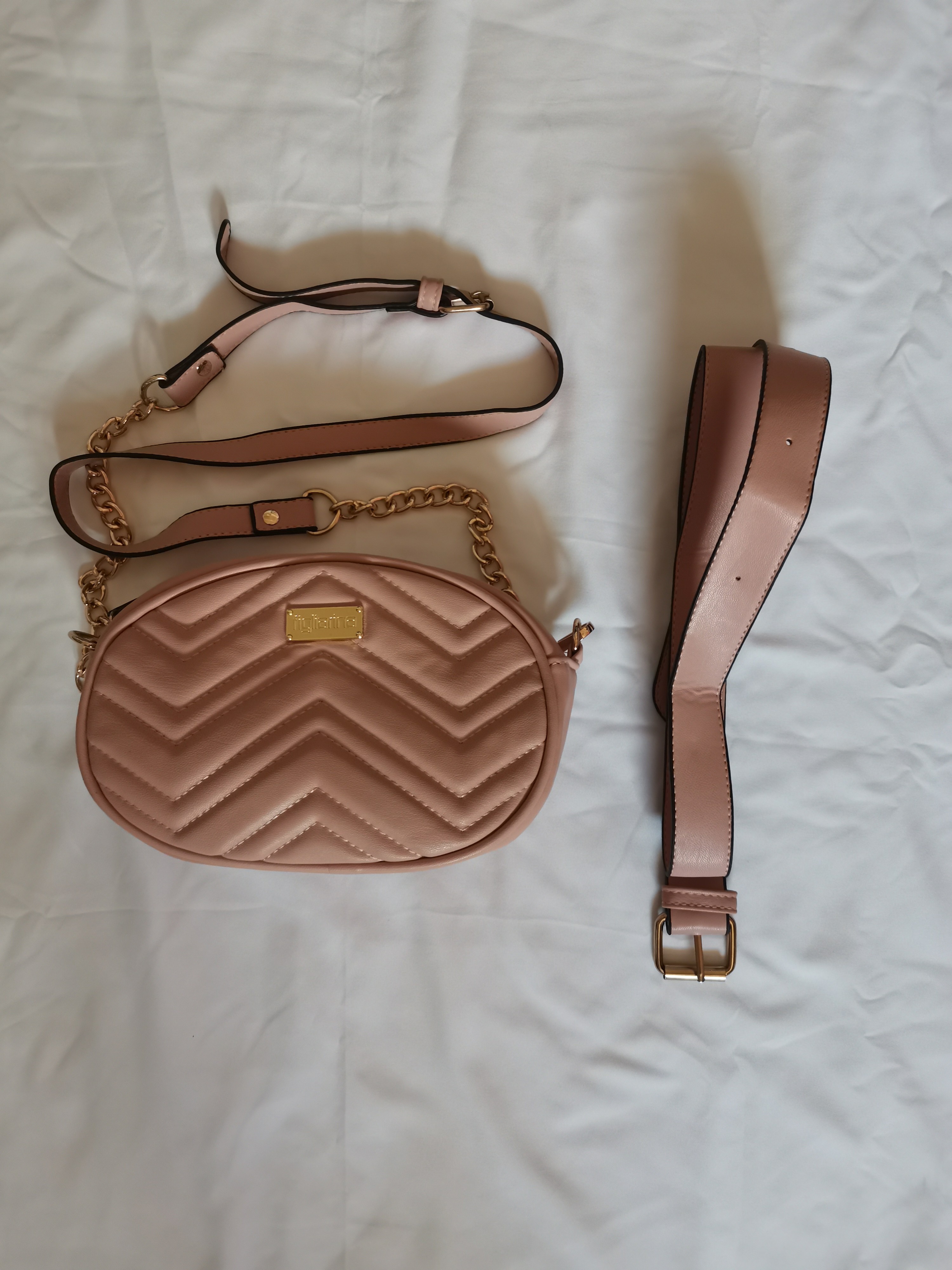 Figliarina sling bag, Women's Fashion, Bags & Wallets, Cross-body Bags ...