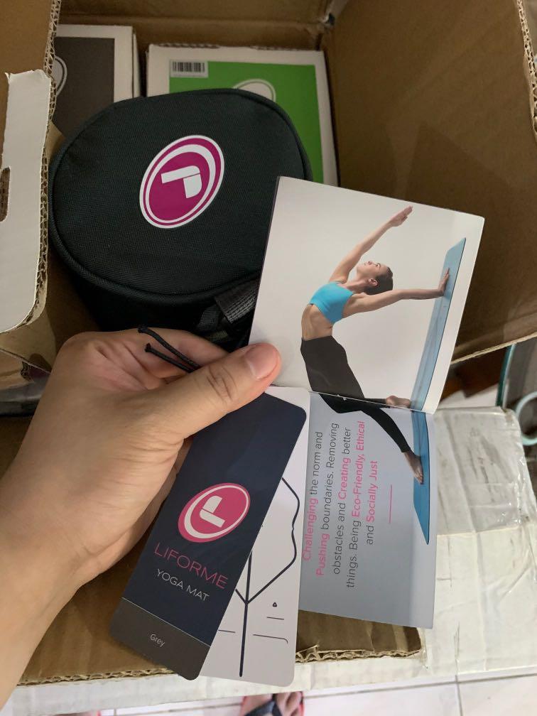 Liforme original yoga mats GREEN, GRAY, Sports Equipment, Exercise ...