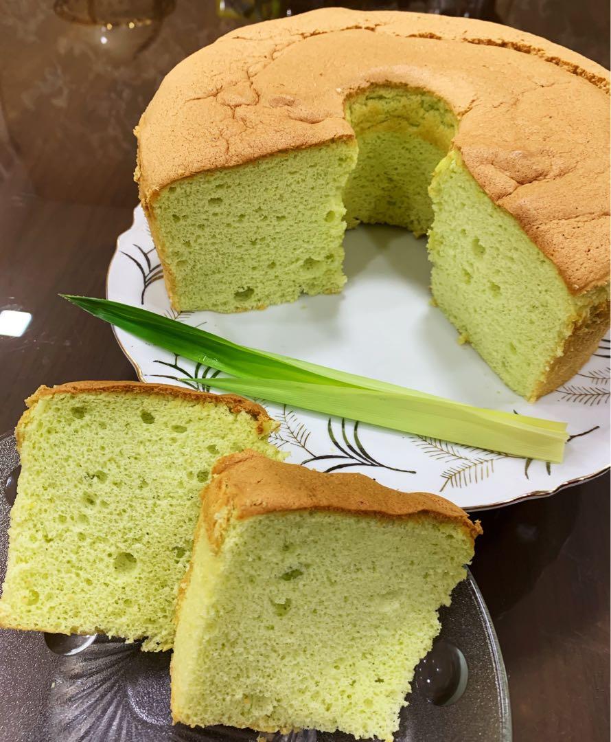 Pandan chiffon cake, Food & Drinks, Homemade Bakes on Carousell