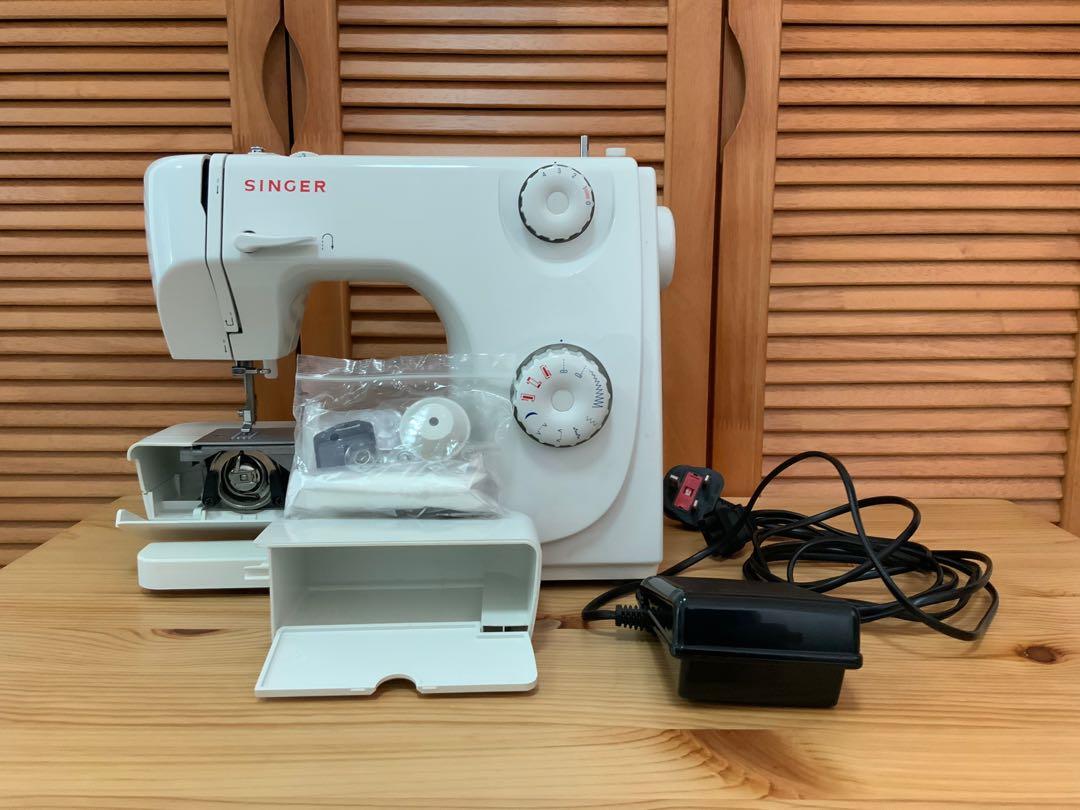 Singer Sewing Machine 8280, Hobbies & Toys, Stationery & Craft, Craft ...
