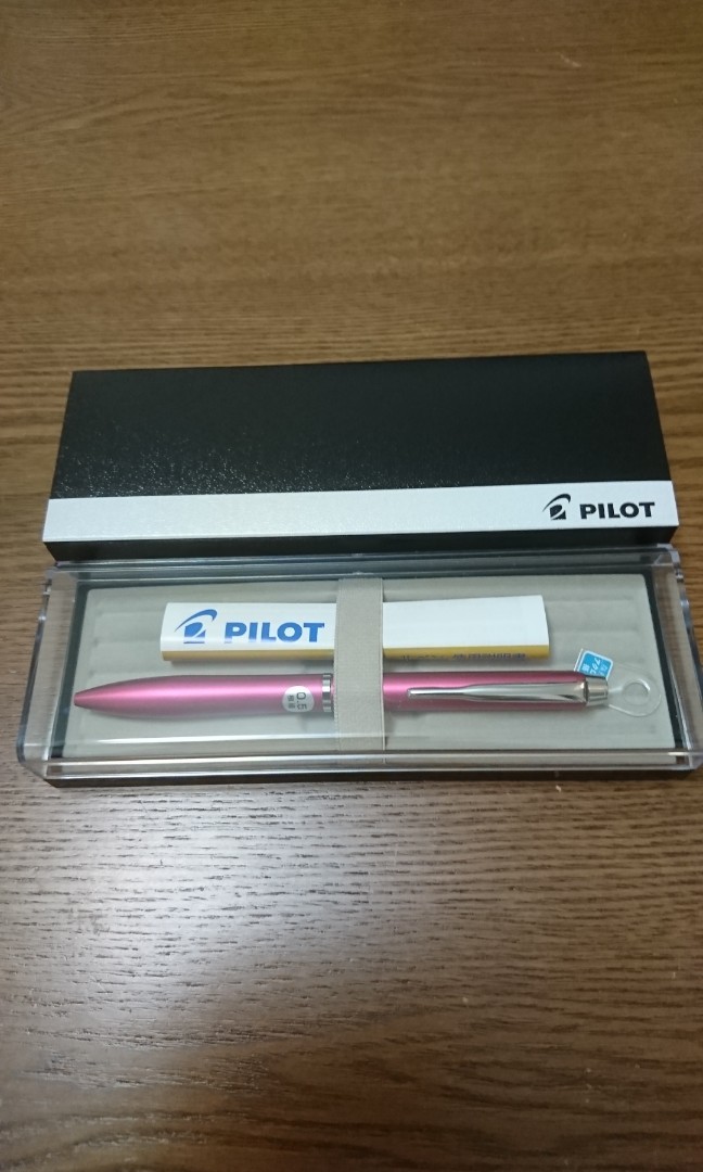 全新 日版PILOT acro drive extra fine 0.5mm 原子筆, 興趣及遊戲, 手作＆自家設計, 文具 - Carousell