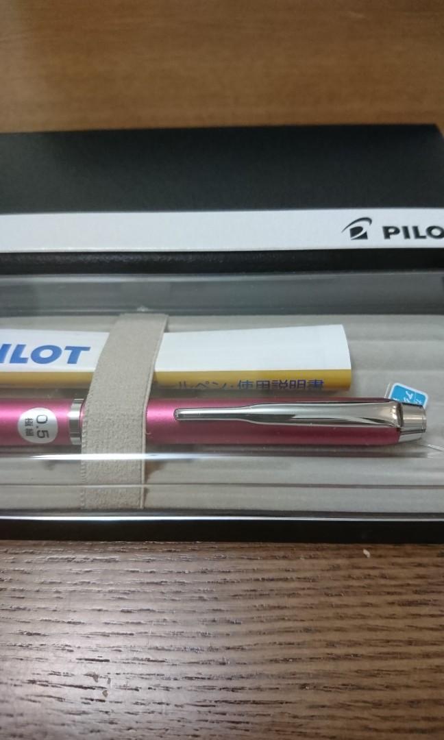 全新 日版PILOT acro drive extra fine 0.5mm 原子筆, 興趣及遊戲, 手作＆自家設計, 文具 - Carousell