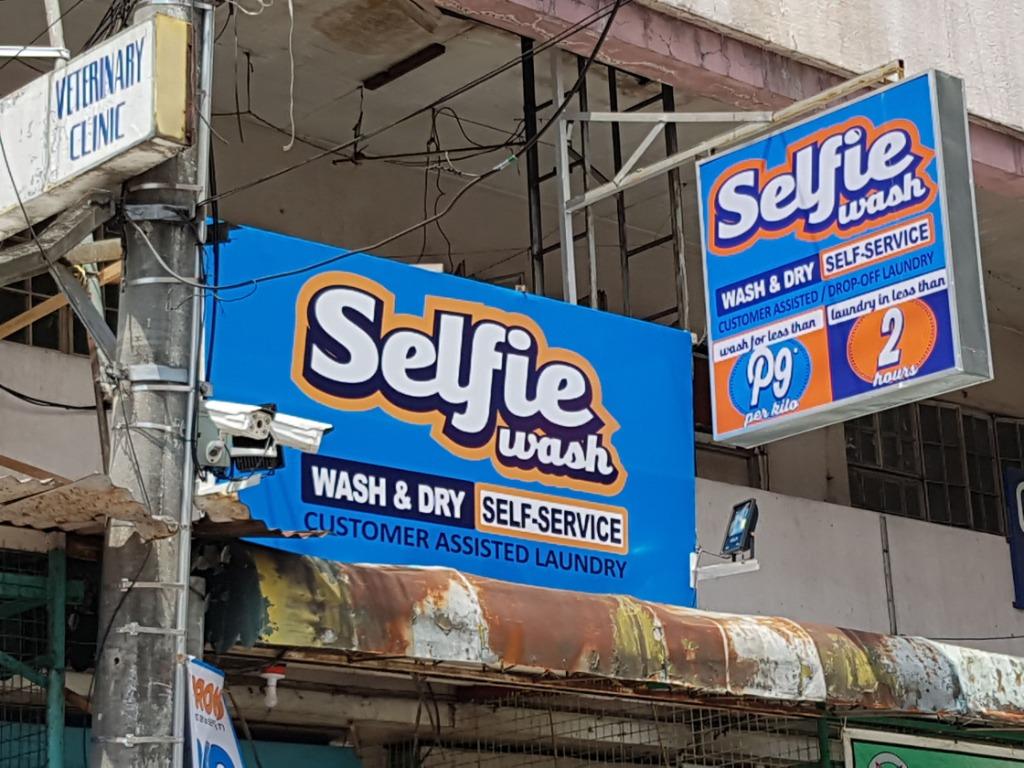 Signage Maker Panaflex Acrylic Build Up Embossed Van Vehicle Wrap ...