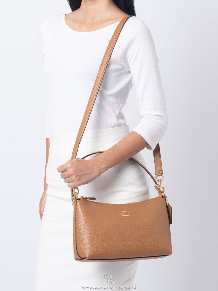 Authentic coach Lewis shoulder Bag, Luxury, Bags & Wallets on Carousell