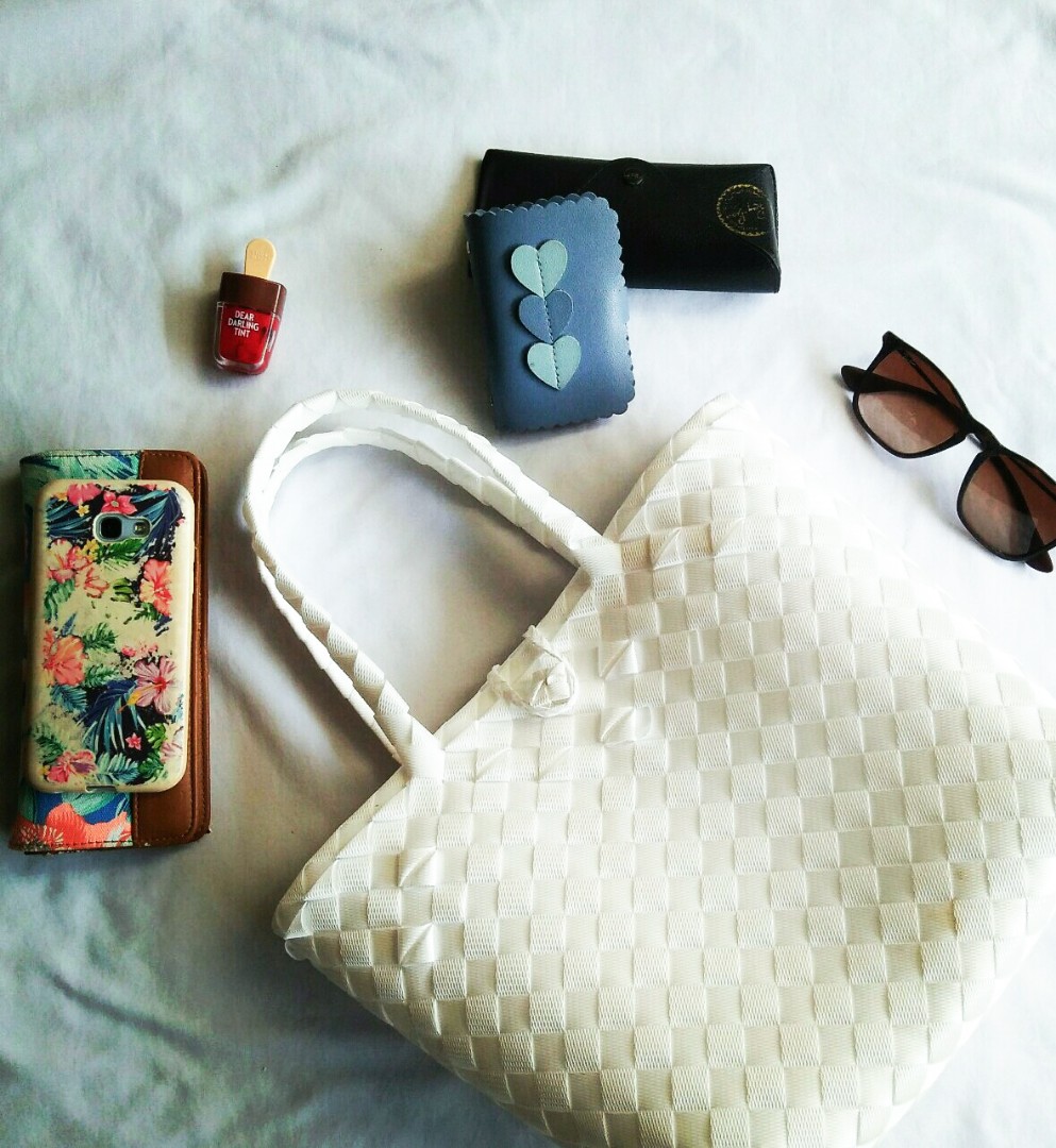 bayong bag, Women's Fashion, Bags & Wallets, Beach Bags on Carousell