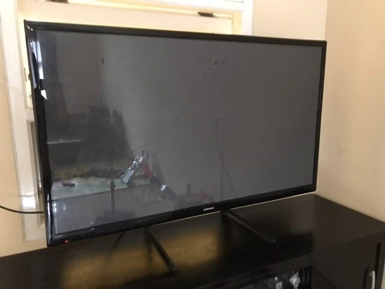 JUAL TV SAMSUNG 51 inch, Elektronik, TV & Perlengkapan Hiburan di Carousell