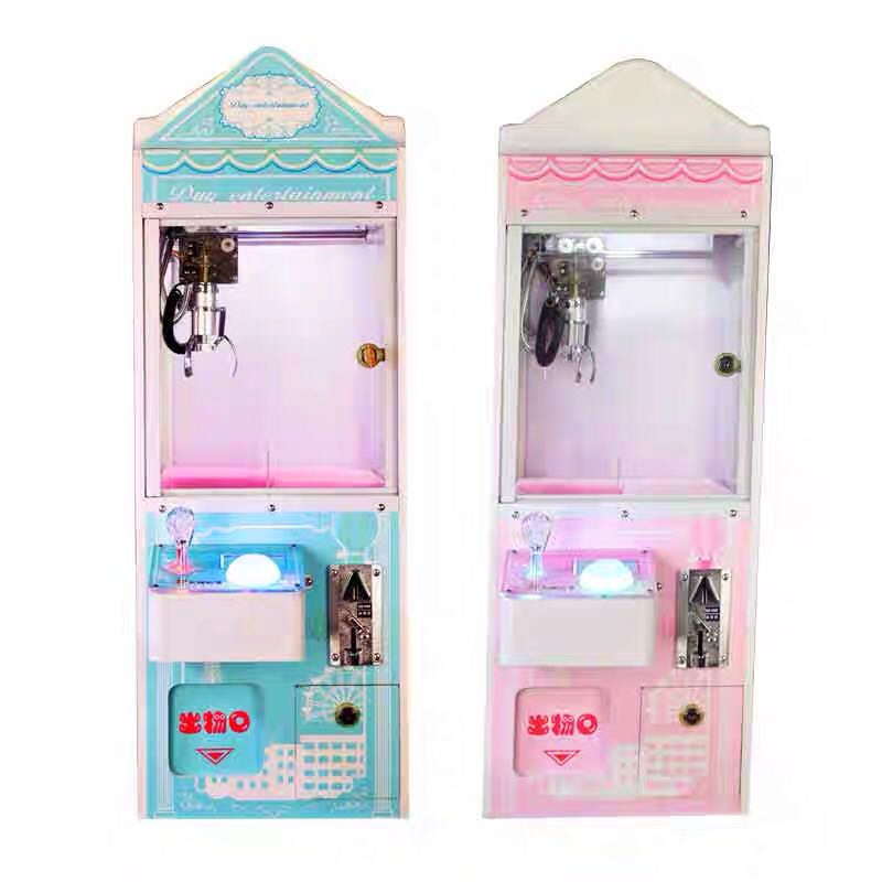 Mini crane machine, Hobbies & Toys, Toys & Games on Carousell