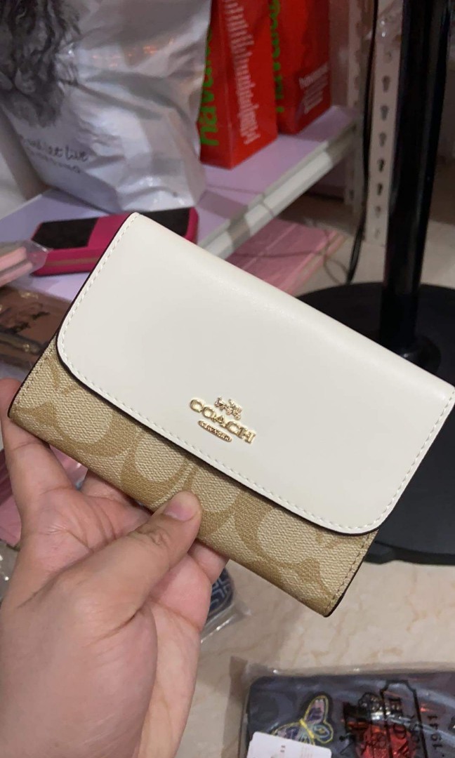 ORIGINAL COACH WALLET, Women's Fashion, Bags & Wallets, Wallets & Card ...