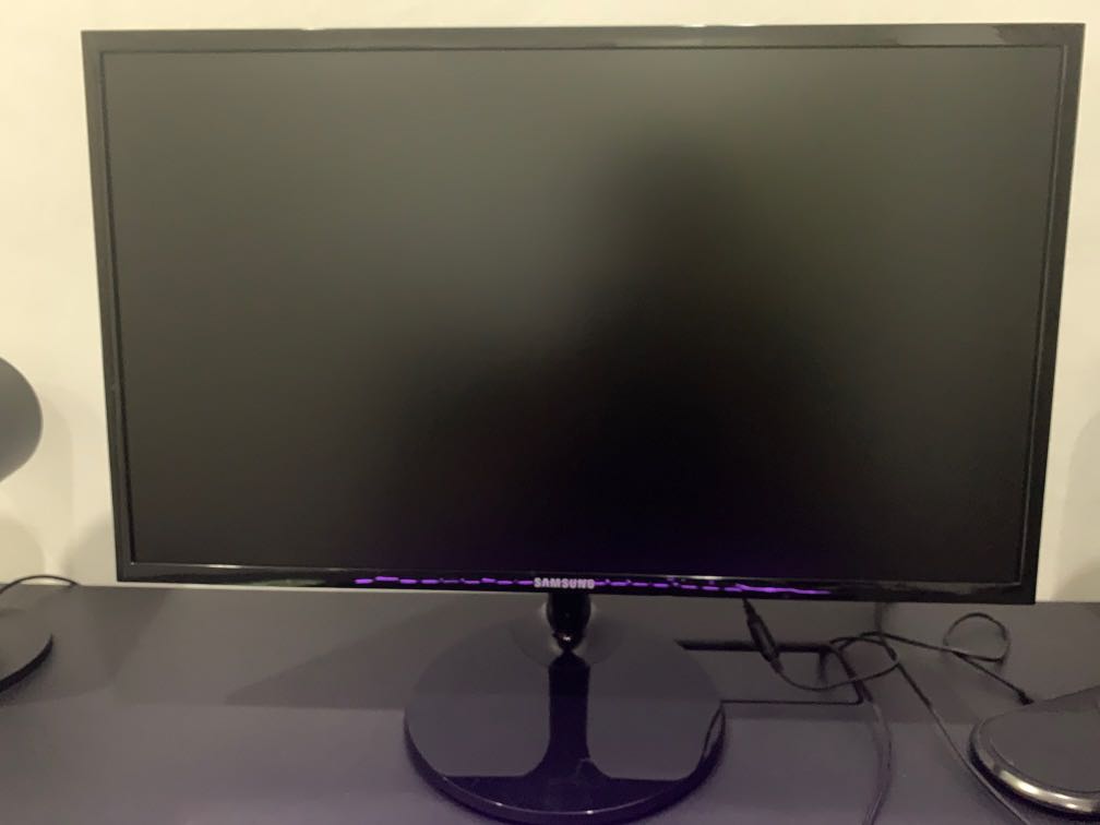 Samsung Monitor S24F350FHE, Electronics, Computers, Desktops on Carousell