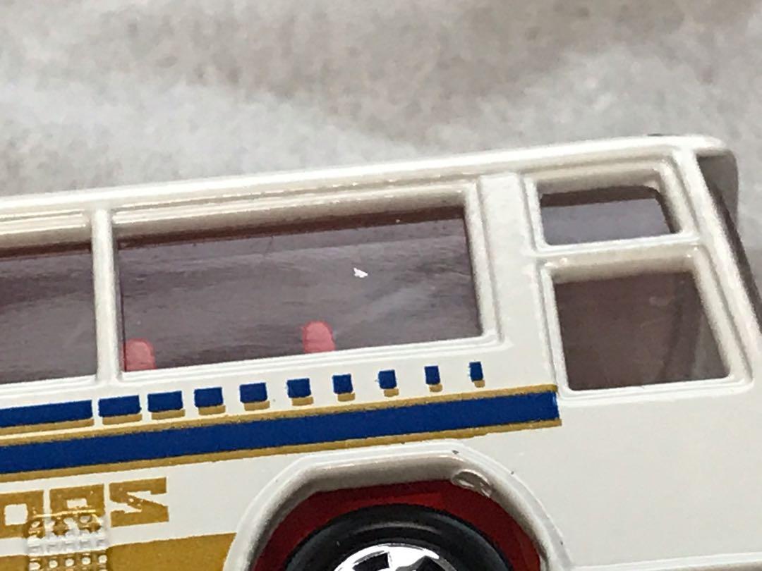 Tomica Bus Santai Set Limited Edition 限定品 (Made in Japan 日本製， pre-owned ...