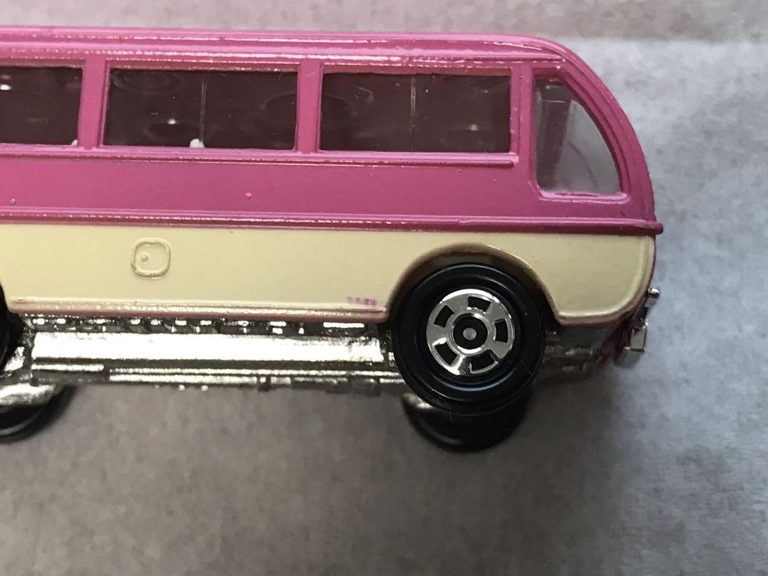 Tomica Bus Santai Set Limited Edition 限定品 (Made in Japan 日本製， pre-owned ...