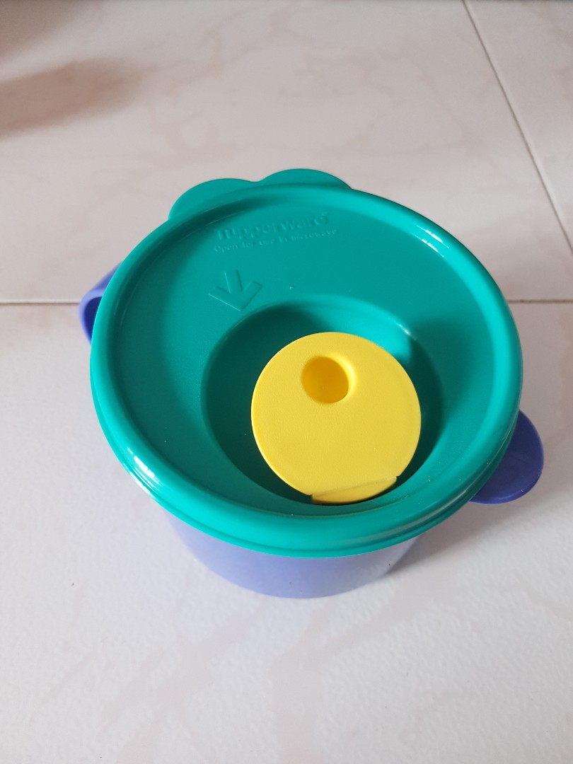 Tupperware (CrystalWave), Furniture & Home Living, Kitchenware ...