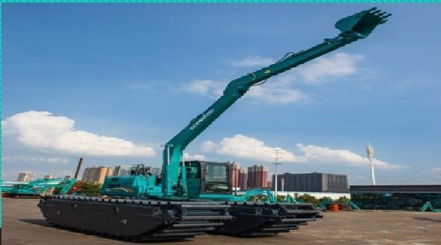 Amphibious Backhoe Excavator Brand New Sunward, Commercial & Industrial ...