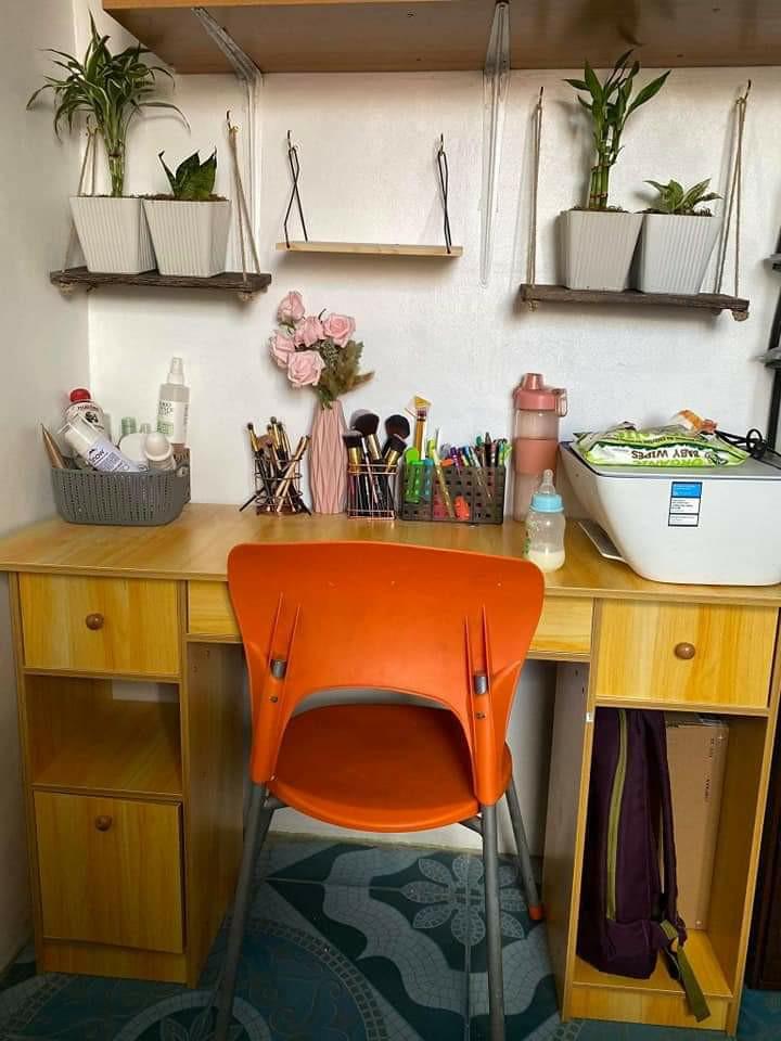 Elegant Computer Table, Furniture & Home Living, Office Furniture ...