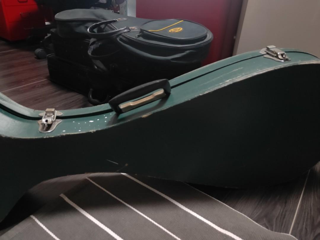 Pipa instrument with case, Hobbies & Toys, Music & Media, Musical ...