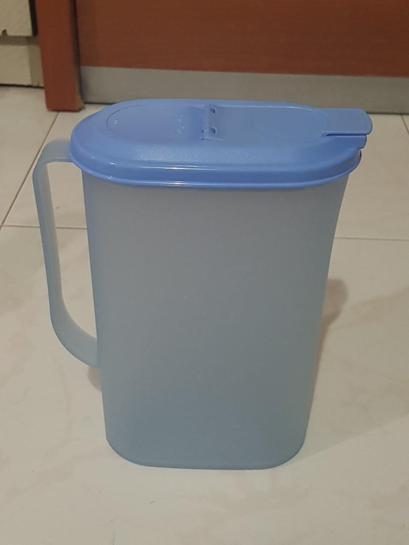 Tupperware (Handy Jug), Furniture & Home Living, Kitchenware ...