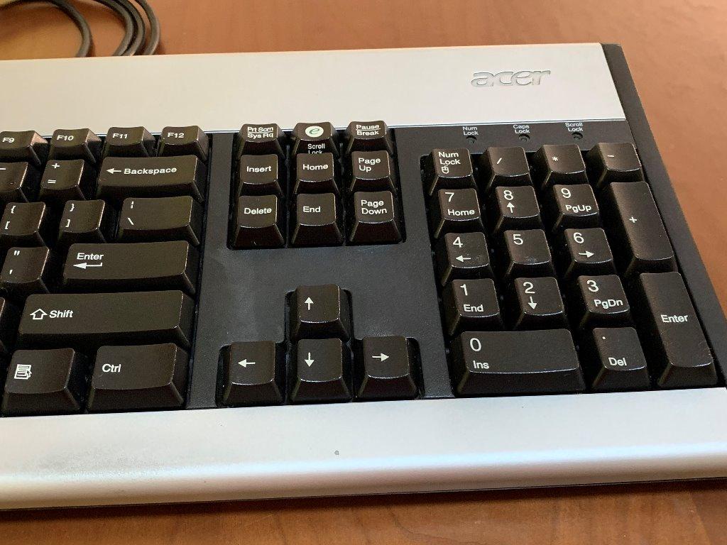 Wired Full Size Keyboard, Computers & Tech, Parts & Accessories, Computer Keyboard on Carousell