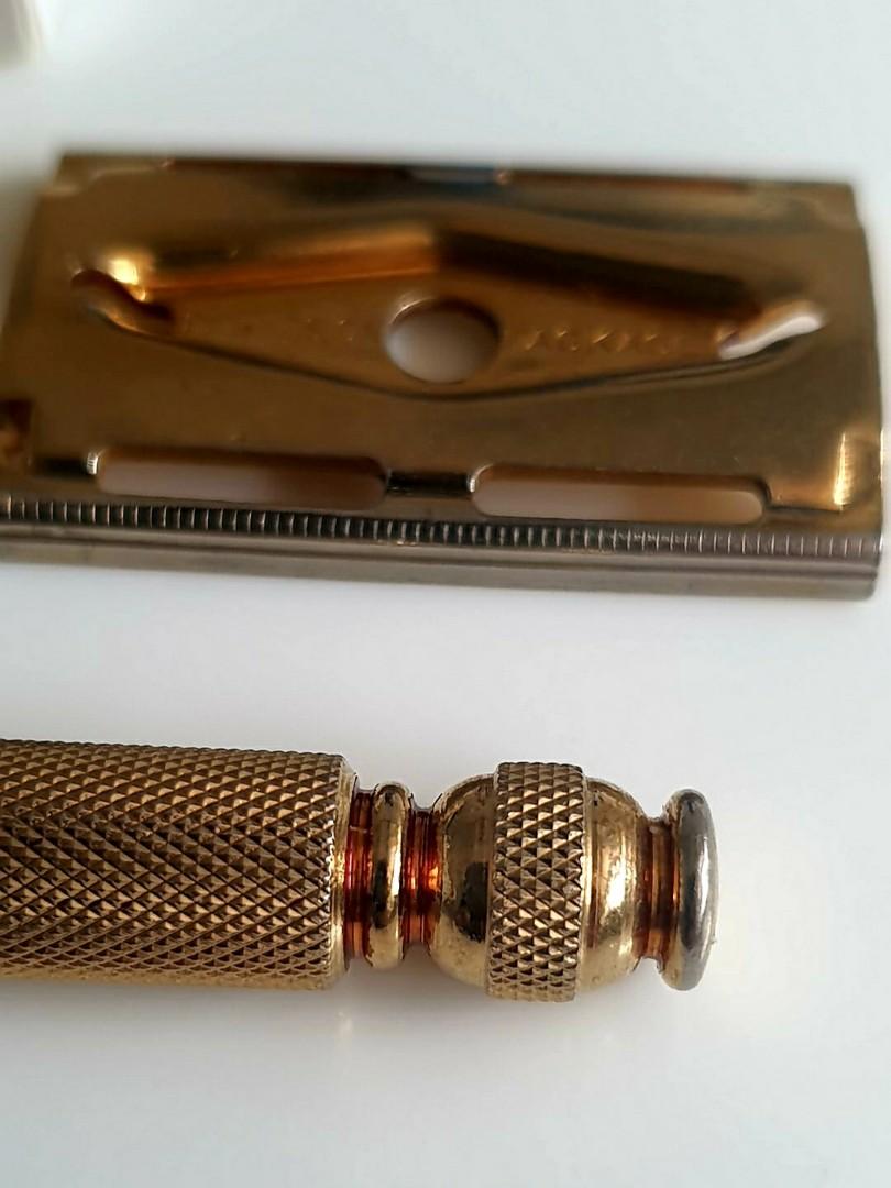 Gillette Tech Vintage (1940s) Ball End Two Tone Razor REGUS PAT OFF ...